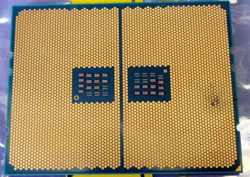AMD RYZEN Threadripper 1900X TR4 CPU YD190XA8U8QAE **DAMAGED for PARTS ...