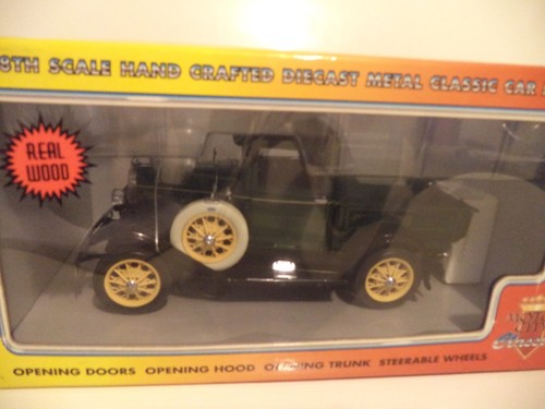 New 1:18 1931 Ford Model A Pickup, Valley Green color. Motor City ...