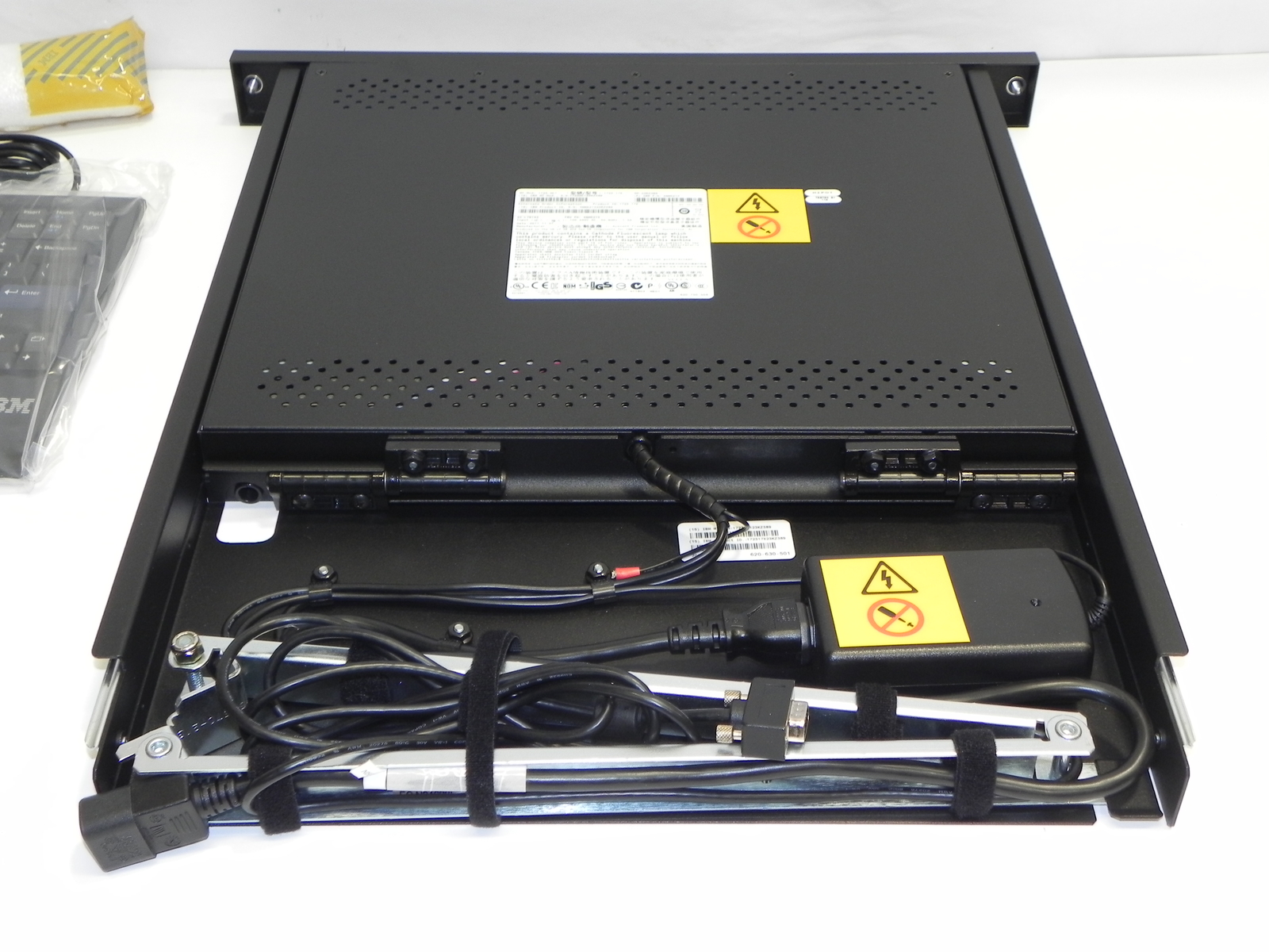 IBM 172317X 1U 17" Flat Panel Console Kit RKM 46M5213 NOB 883436045223 ...