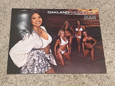 OAKLAND RAIDERS 2004 RAIDERETTES SWIMSUIT CALENDAR TEAM SQUAD SIGNED ...