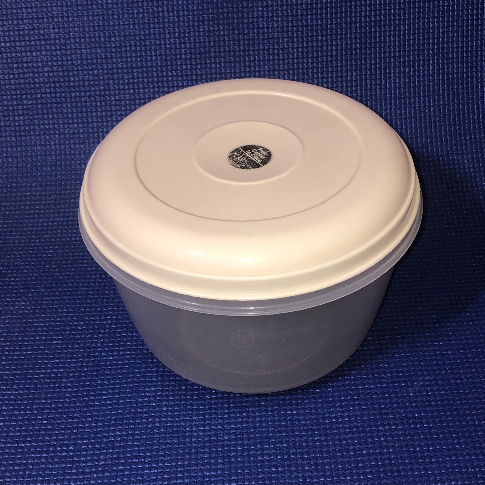 Vtg+%234+Rubbermaid+12+Cup+Almond+ROUND+Storage+Bowl+Container+%230032 ...