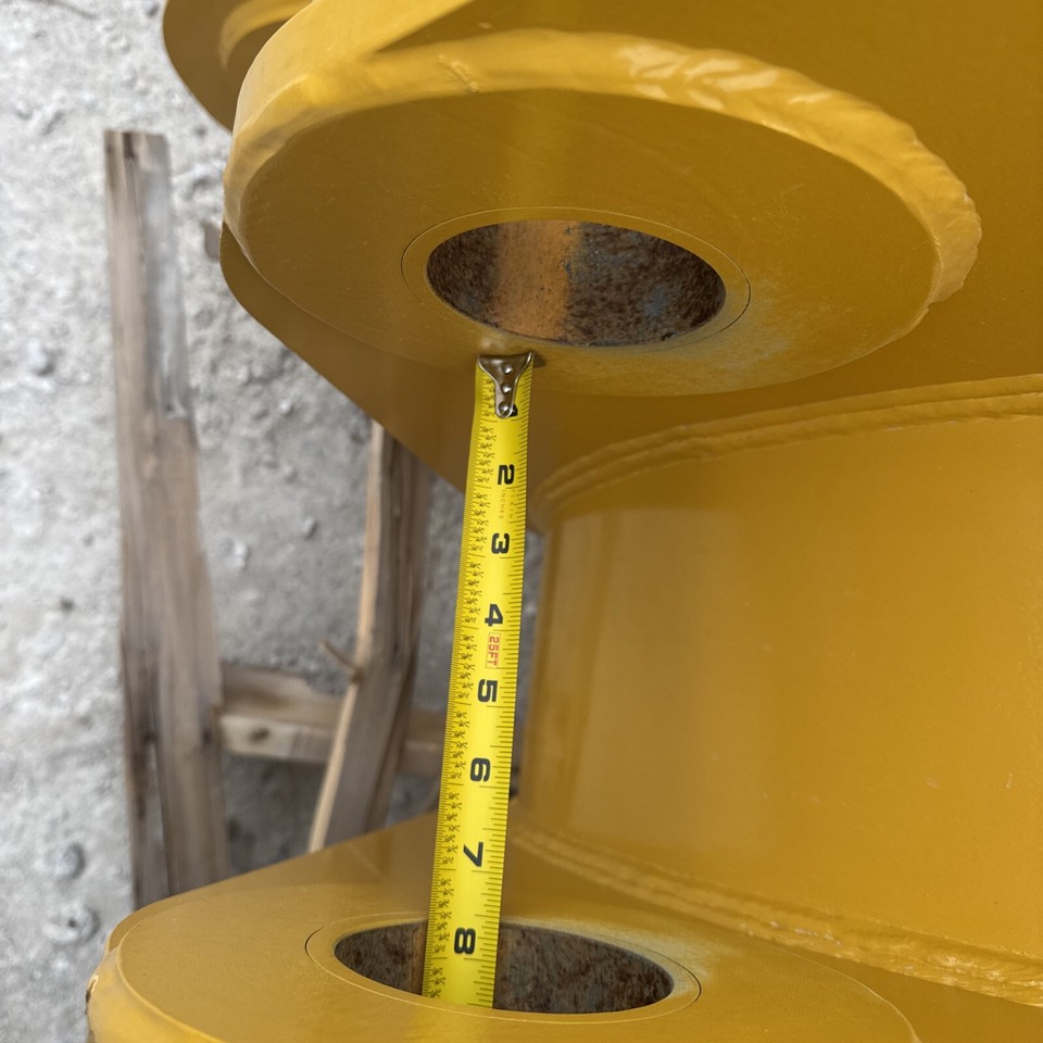 John Deere 744 Wheel Loader Bucket AT495778 5.5 Cubic Yards 129 Inches ...