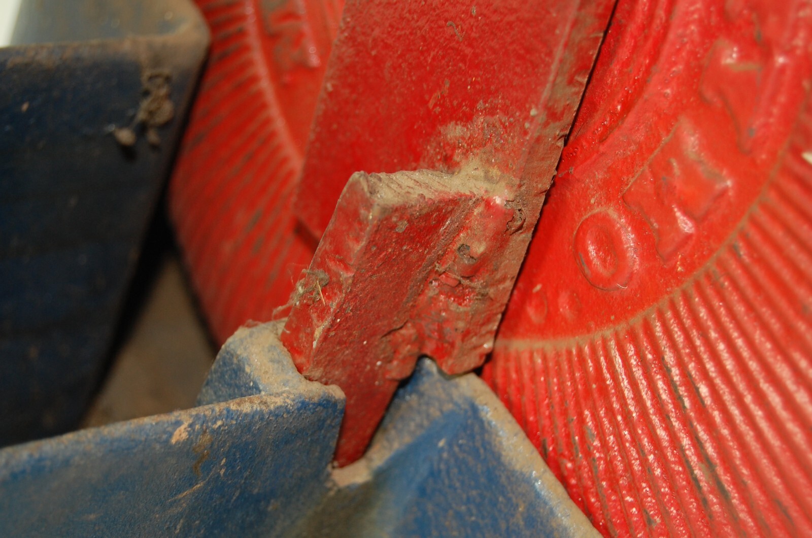 3 Antique Hog Oilers Cast Iron- restore or parts 1918 Sipe Mfg. & Fam ...