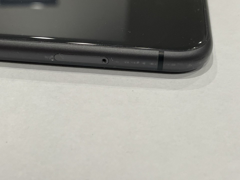 Apple iPhone 11 64GB Unlocked - Screen Issue - Back Camera - Read in ...