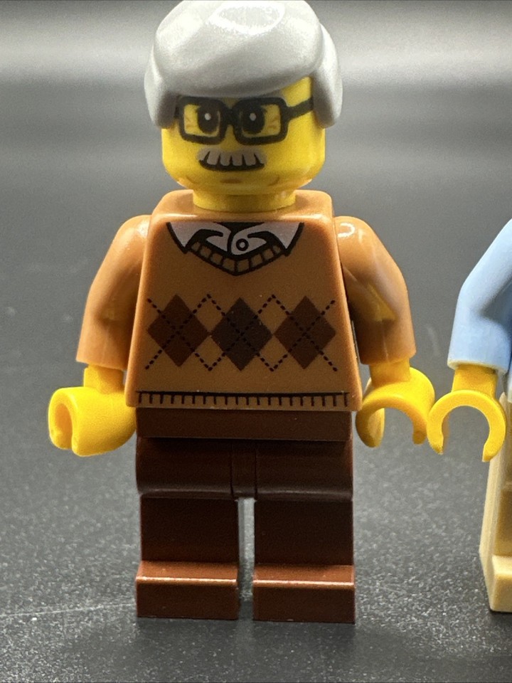 LEGO - Grandma & Grandpa Minifigure Combo - Family City Town Female ...