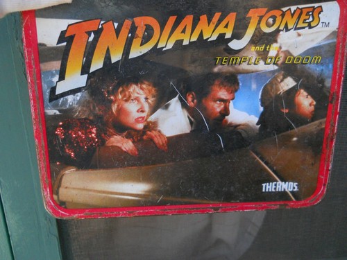 VINTAGE THERMOS 1984 " INDIANA JONES & TEMPLE " FULL LUNCH BOX NO ...