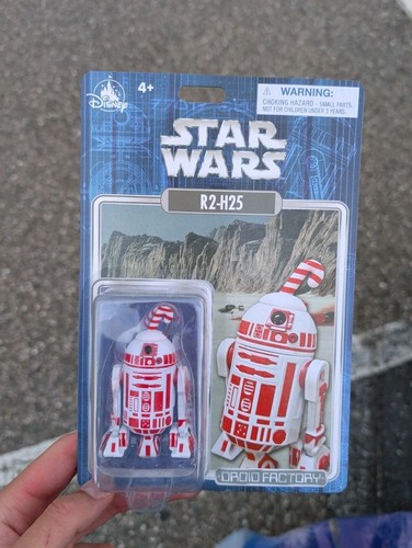 NEW🌟Disney Parks Action Figures 2025 Star Wars Droid Factory R2-H25 ...