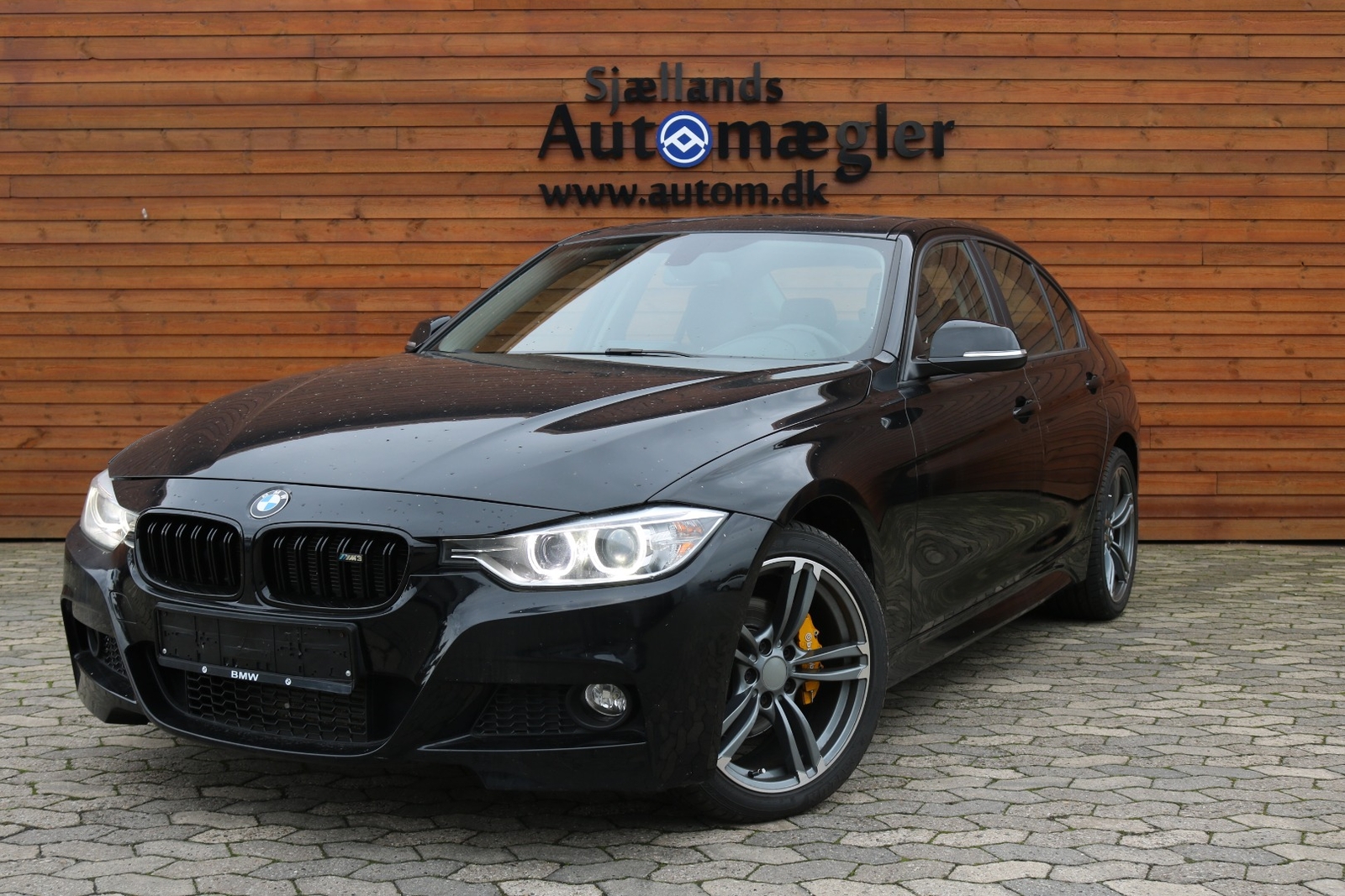 BMW 328i Anmeldelser - Se vurderingen på Bilbasen