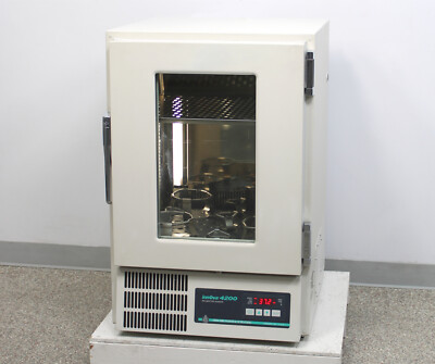 New Brunswick Scientific Innova 4200 Incubator Shaker M1233-0014 | eBay