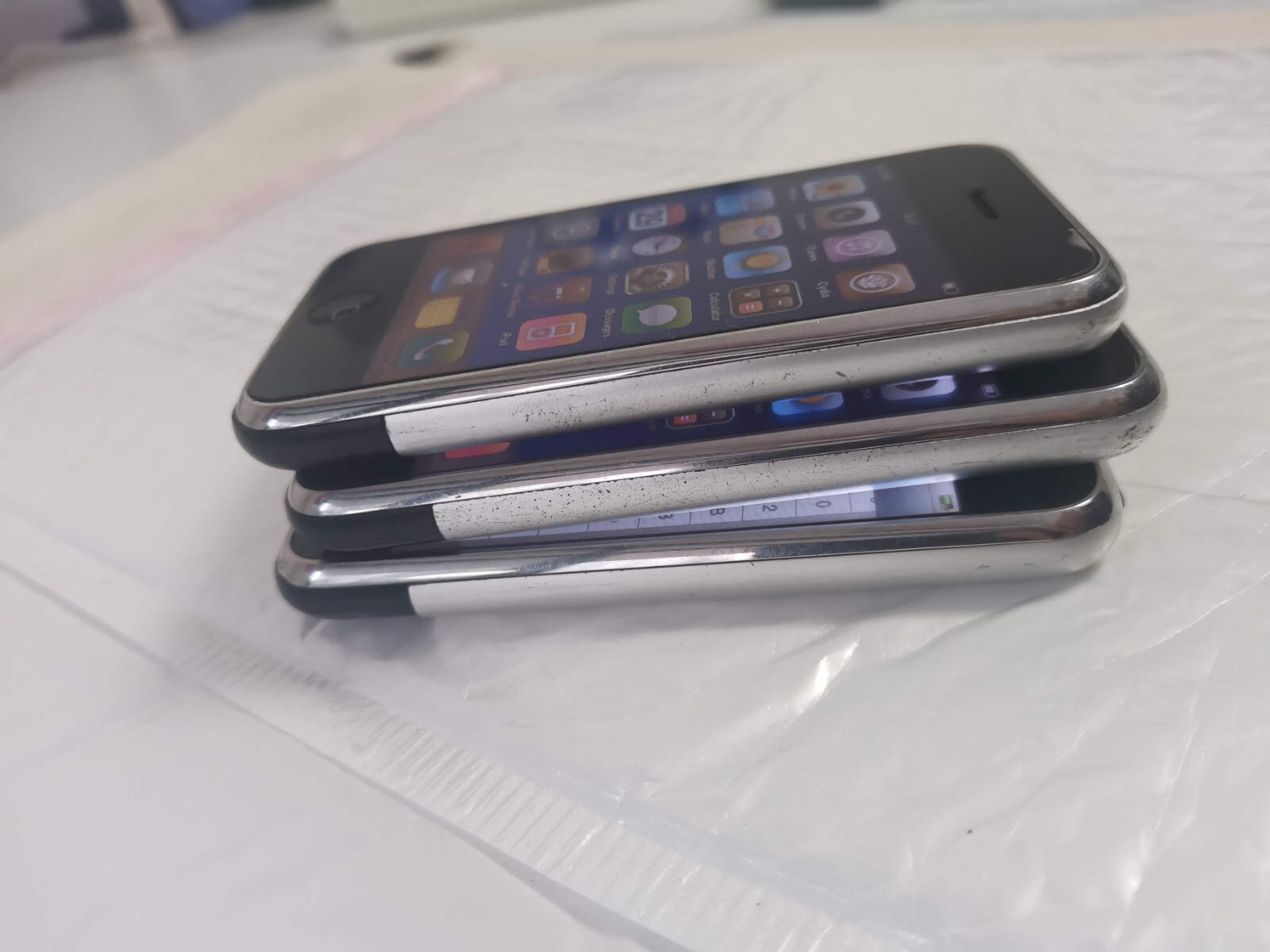 Apple iPhone 1st Generation - 8GB - Black (Unlocked) A1203 (GSM) for ...