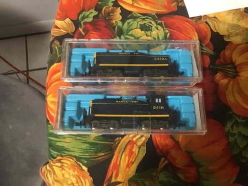 Atlas N Scale Santa Fe #2418 Diesel Engine Made In Italy Calf Cow | eBay
