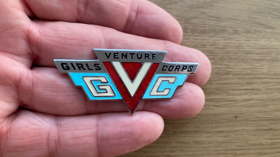 1960’s VINTAGE GIRLS VENTURE CORPS AIR CADETS ENAMEL PIN BADGE | eBay UK