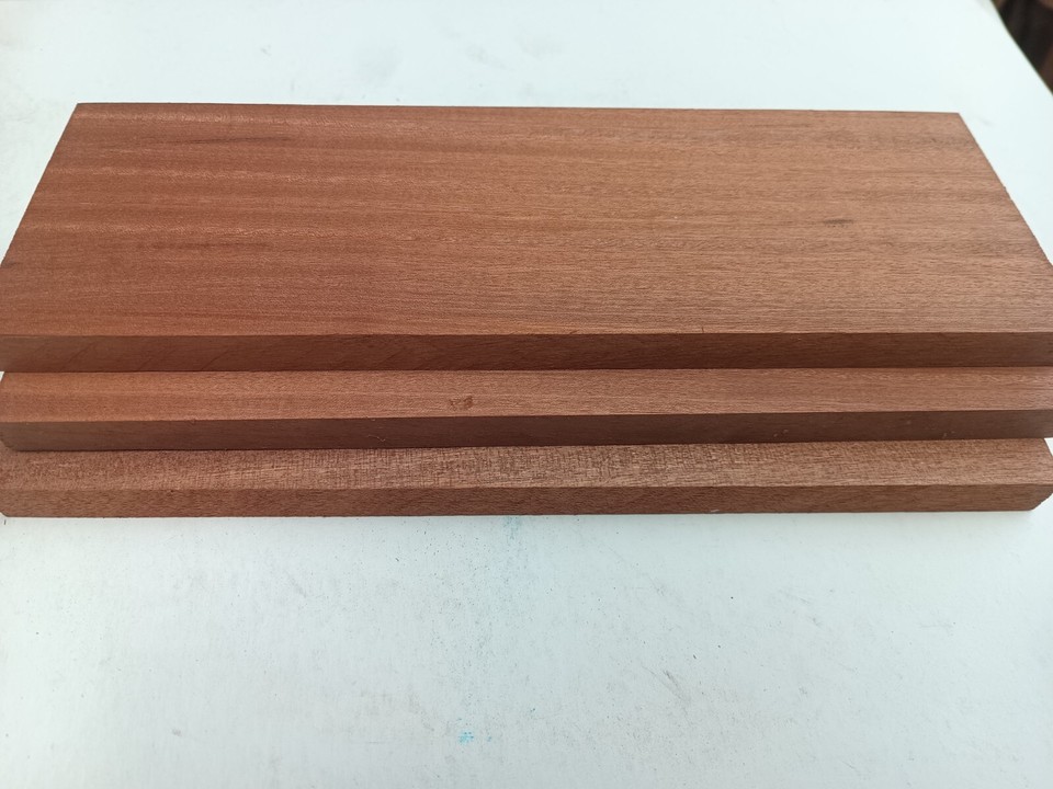 Qty 3 pcs Planed Sapele Hardwood Timber Offcuts 330x115x18mm (2078 ...