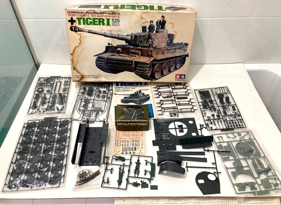 Tamiya 1:25 Scale Tiger I model kit | eBay
