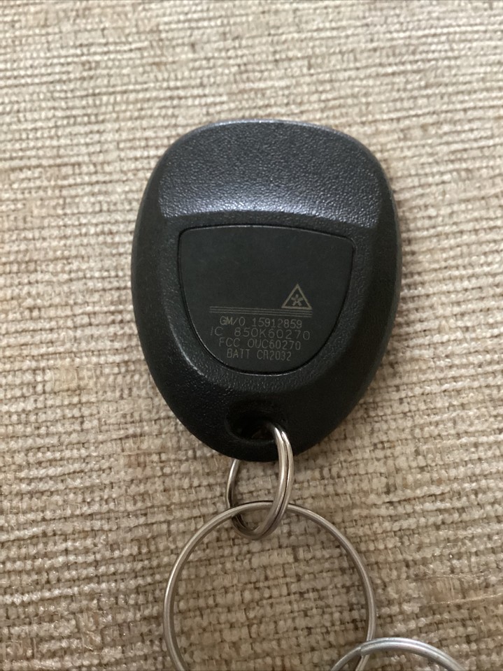 OEM GM CHEVY KEYLESS REMOTE ENTRY KEY FOB ALARM 15912860 OUC60221 / 5 ...