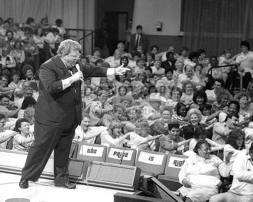 ROD RODDY WARMS UP CROWD BEFORE "THE PRICE IS RIGHT" TAPING - 8X10 ...