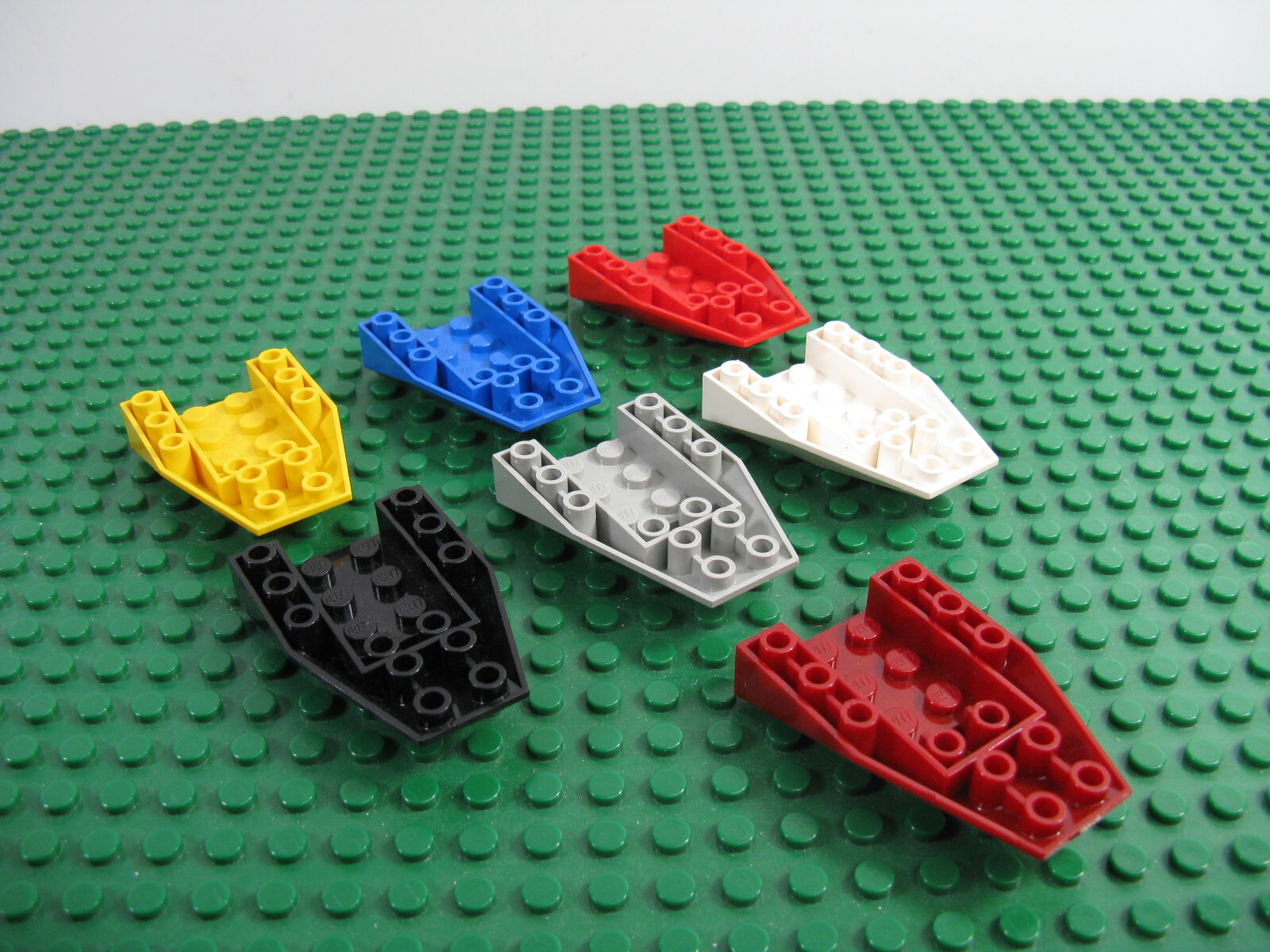 LEGO Wedge 6 x 4 Triple Inverted with Connections Btwn 2 Studs (1 PCS ...