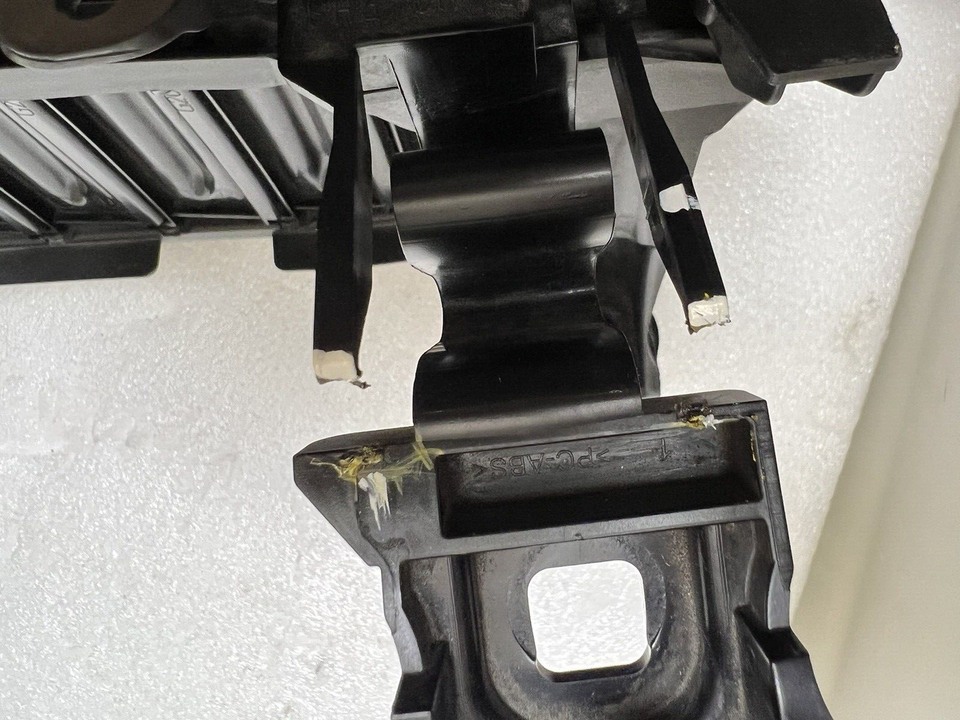 2019-2022 G20 BMW 3 Series FRONT OEM UPPER Radiator Grille Active Air ...