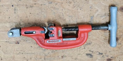 Pipe Threaders - Ridgid 300 Power