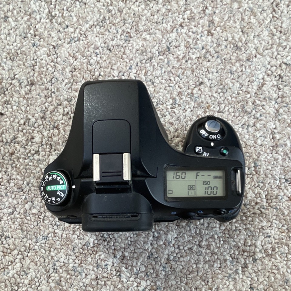 PENTAX K200D K Series Digital SLR Camera 10MP Black Body Only Built-in ...