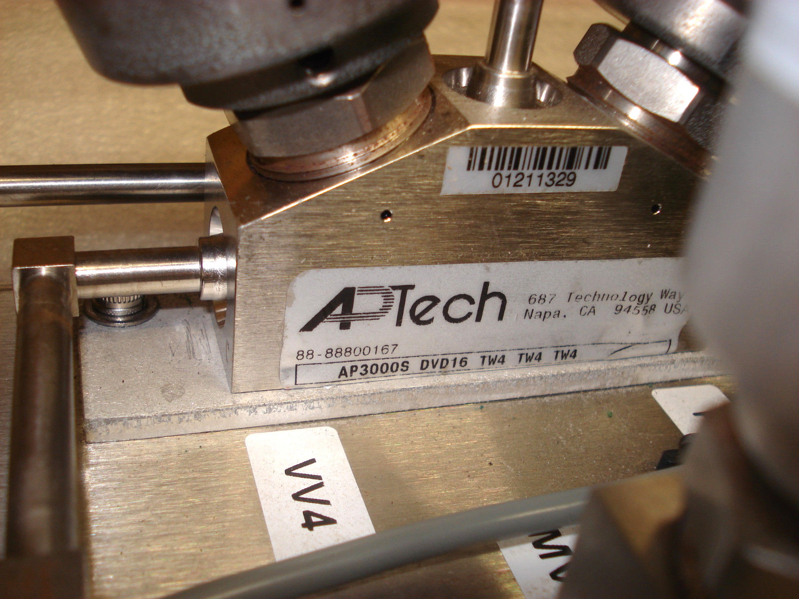 MKS M-330 FLOW CONTROL + MKS 870B13TCD2GF1 BARATRON PRE TRAN + APTECH ...