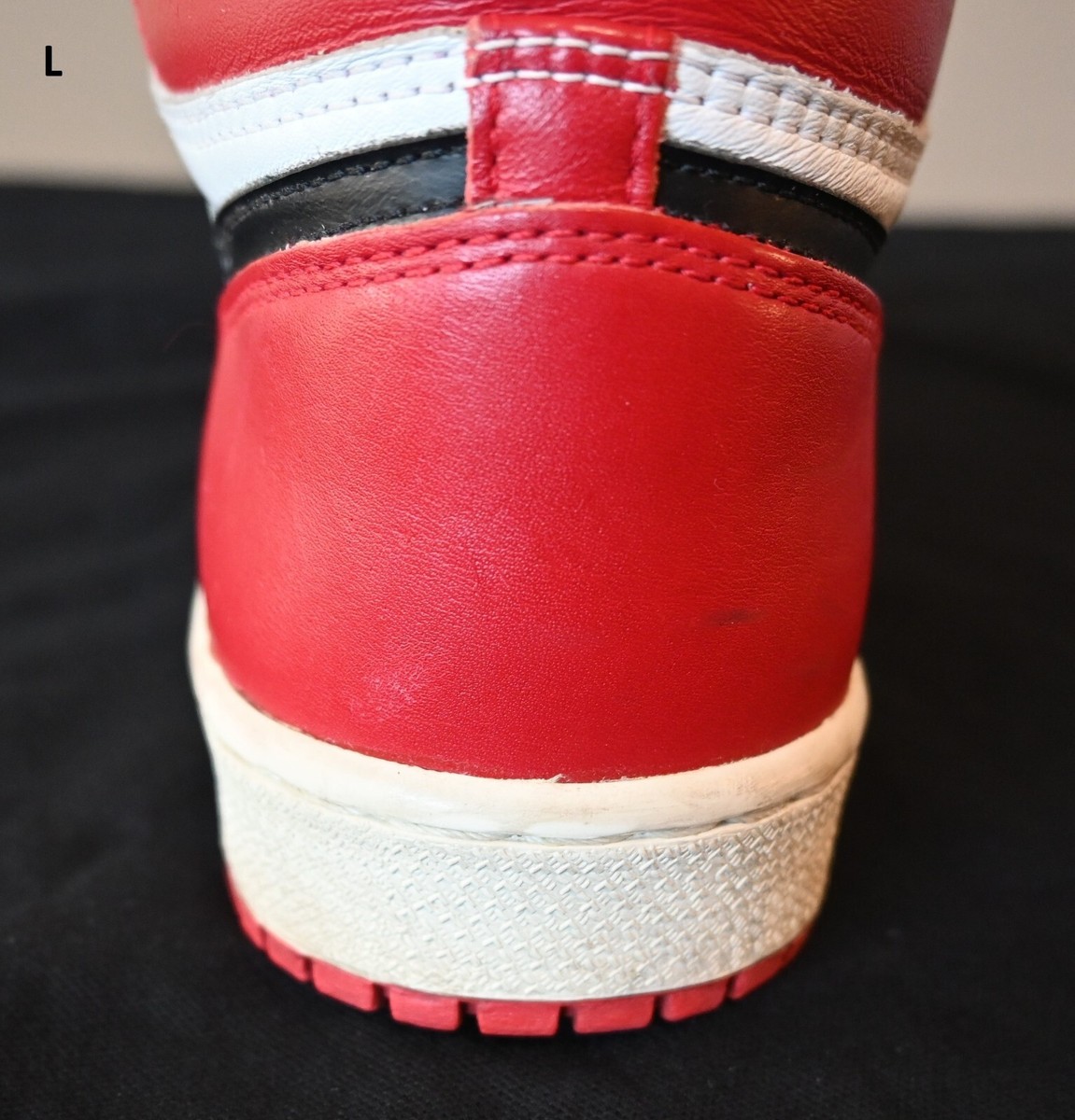 1985 Nike Air Jordan 1 OG Original Red White Black Chicago 1985 Nike Air Jordan 1 OG Original Red White Black Chicago