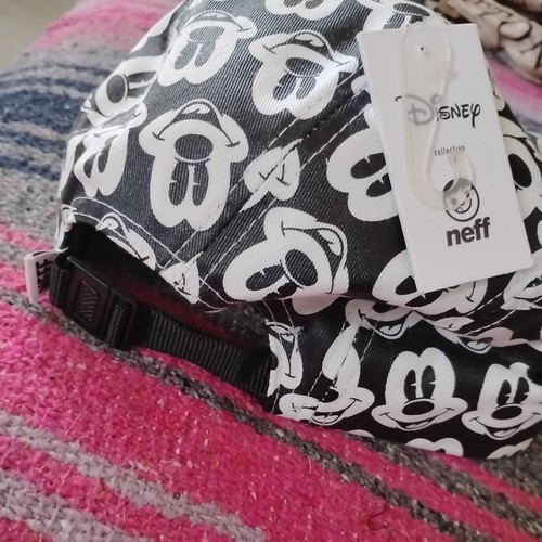 Disney Collection by Neff Cap Mickey Mouse Black / white Snapback ...
