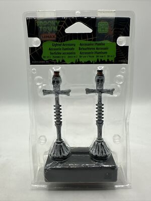 Lemax 2014 Spooky Town Spooky Scary Halloween Lamp Post Skulls Eyes ...
