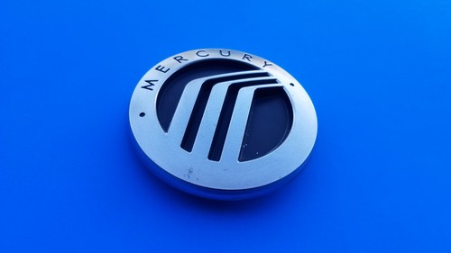 05 06 07 MERCURY MONTEGO REAR GATE CENTER EMBLEM LOGO BADGE SIGN USED ...
