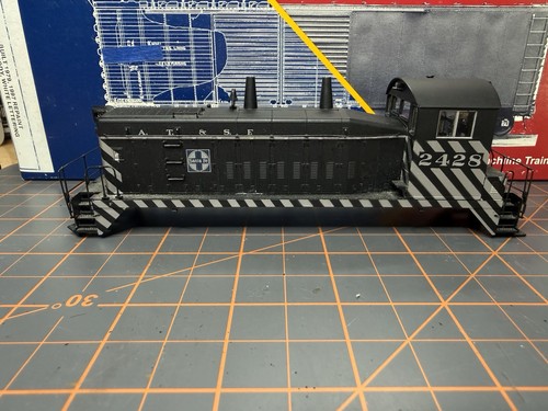 Proto 2000 Santa Fe ATSF 2428 SW9 Shell | eBay