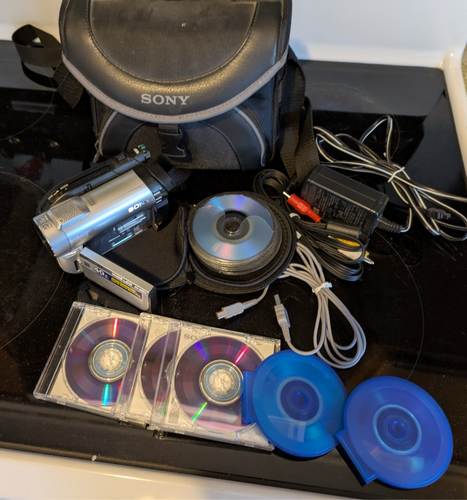 Sony Handycam DCR-DVD610 Mini DVD Hybrid Camcorder Video Camera READ | eBay