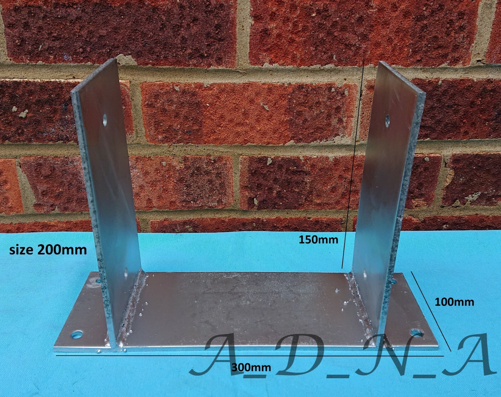 HEAVY DUTY GALVANISED ("TT" TYPE)METAL FENCE POST FOOT BRACKET ANCHORS ...