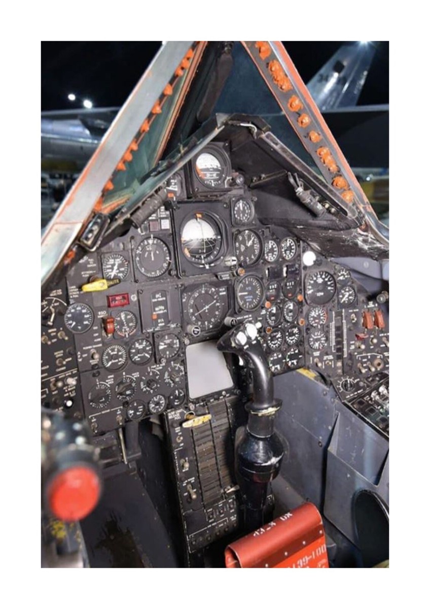 Sr 71 Blackbird Cockpit SR 71 'Blackbird': Discover The Legendary US