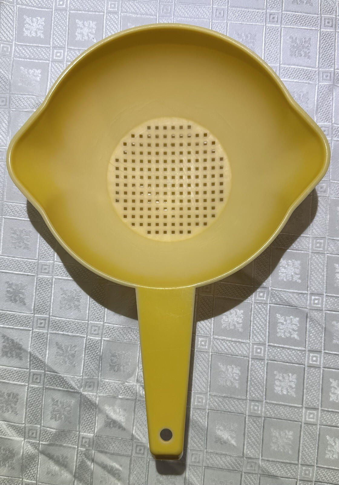 Vintage Tupperware 1 Quart Yellow Strainer/Colander Double Spout 1200-6 ...