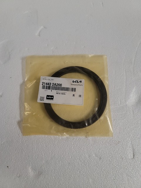 Genuine OEM Engine Crankshaft Seal for Hyundai 214432A200 for sale ...
