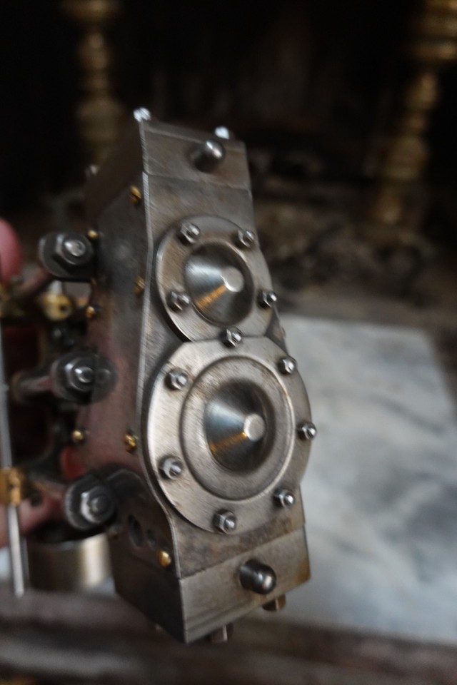 Vintage VERTICAL LIVE STEAM ENGINE 2 CYLINDER MARITIME NAVAL Saito ...