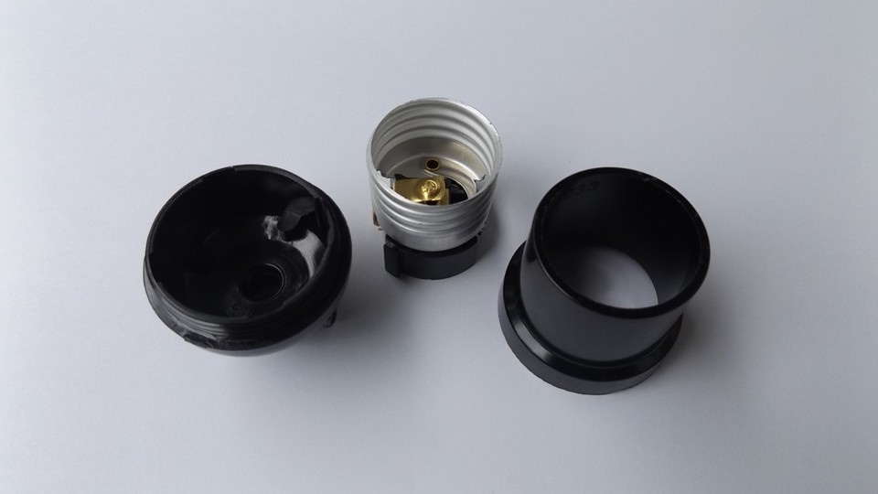 BLACK PLASTIC SHORT KEYLESS LAMP SOCKET E26 MEDIUM BASE 47675JB | eBay