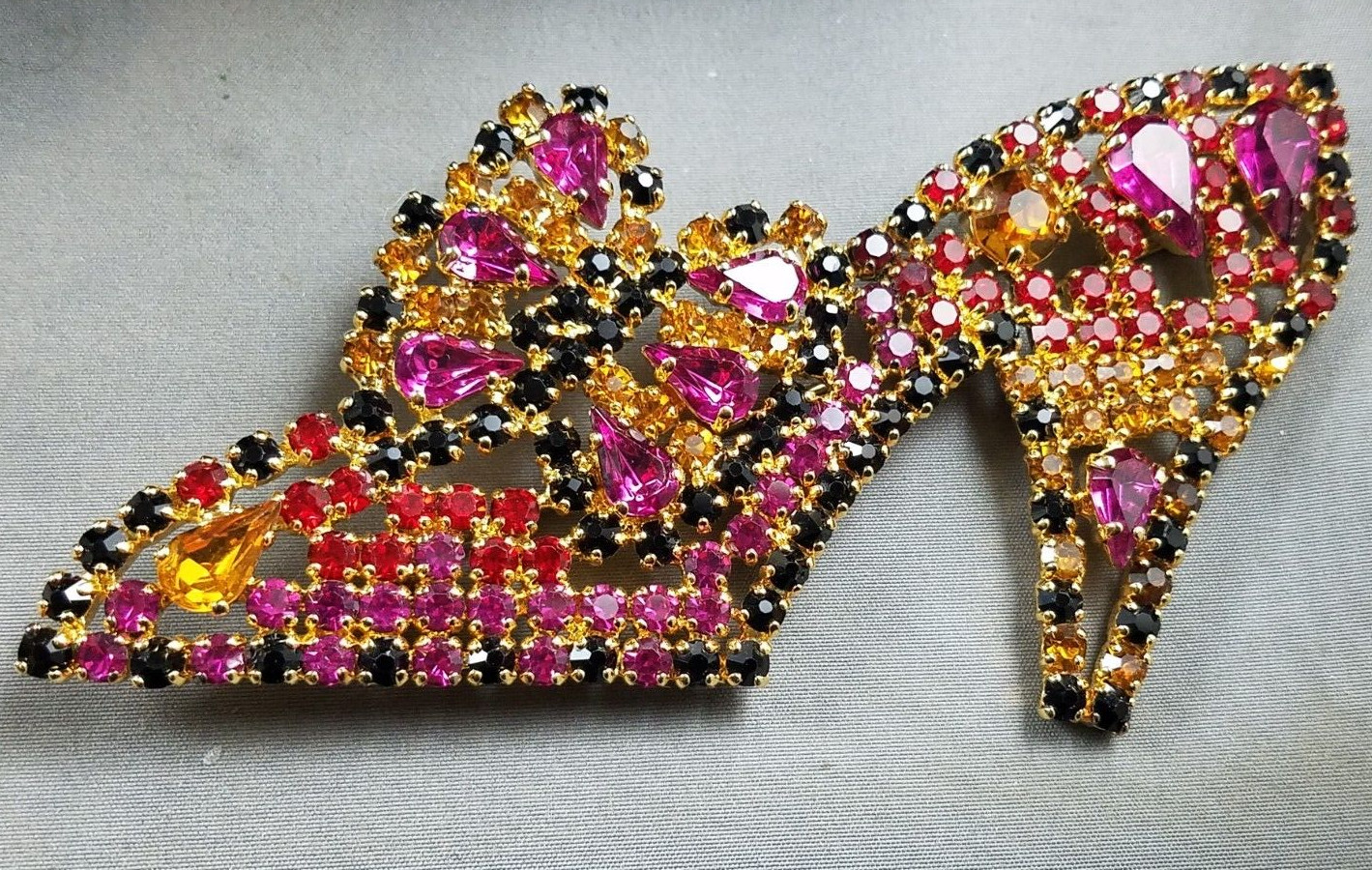 Vtg Amazing Gold tone ESCADA Signed Sparkling Rhinest… - Gem