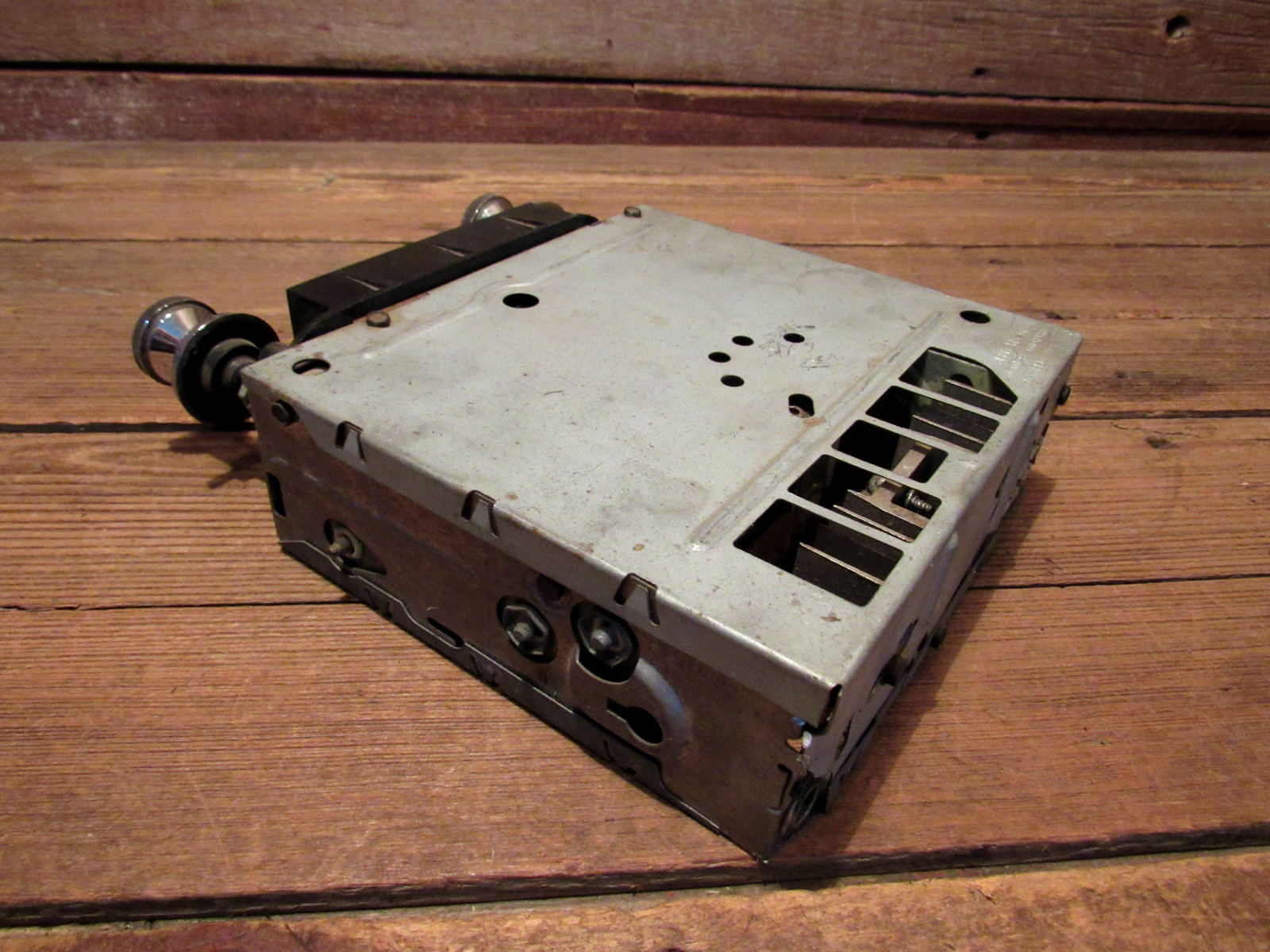 Vintage General Motors Car Radio DELCO GM AM Push Button 1960-70's | eBay