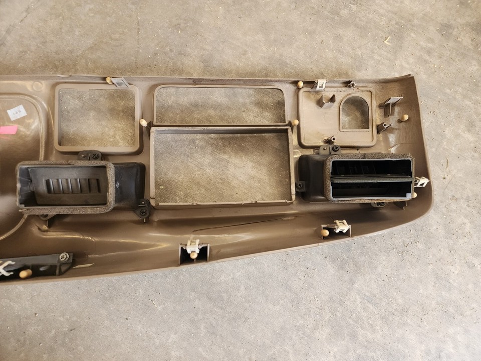 2004 FORD EXCURSION EDDIE BAUER DASH BEZEL TRIM PANEL w/vent TAN YC35 ...