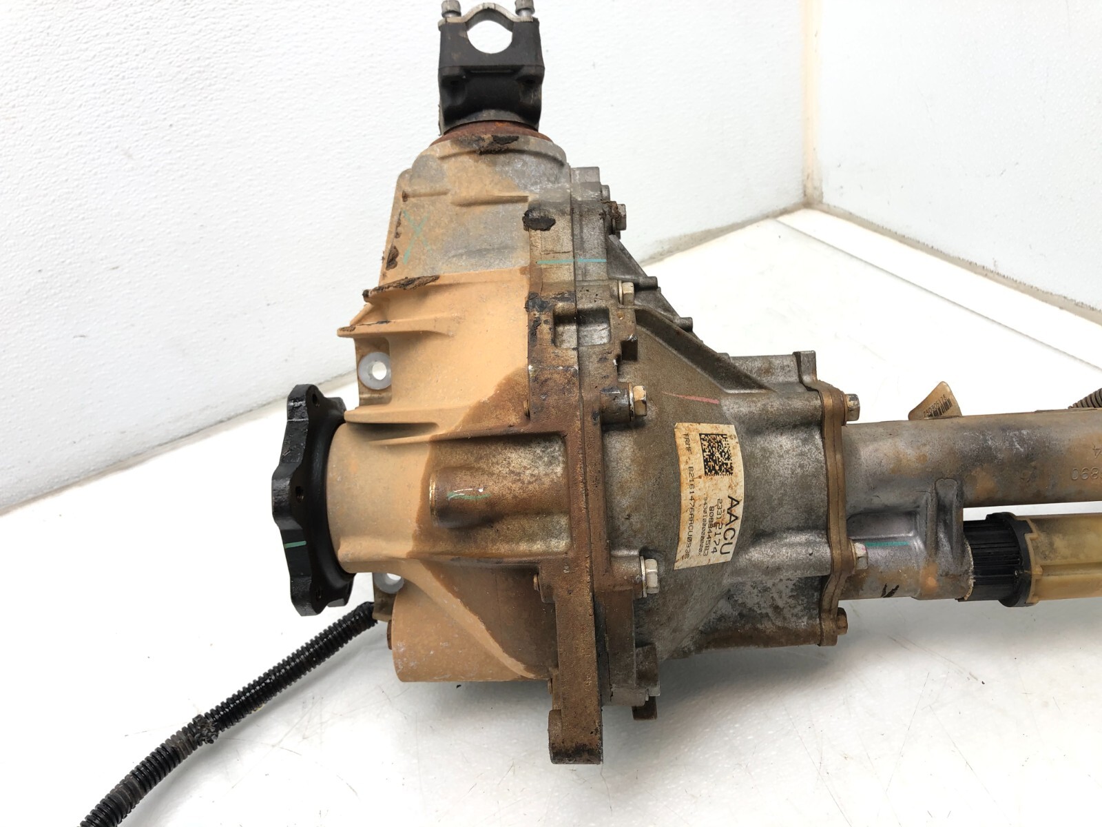 2015-2020 GMC Yukon XL 4x4 Front Differential Axle Carrier | 23312174 ...