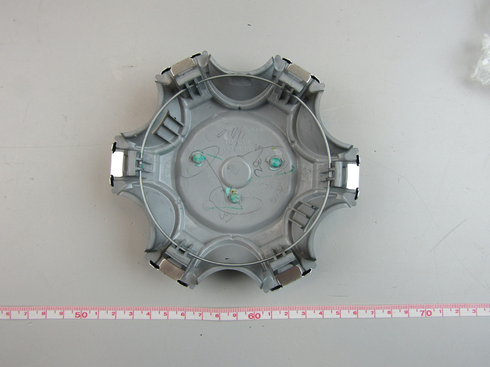4260B-0K130 Toyota Ornament sub-assy, wheel hub 4260B0K130, New Genuine ...