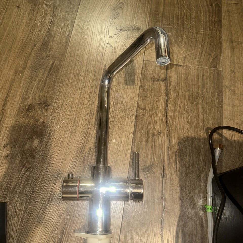 Digital Touch Screen 2.4L Instant Hot Water Tap & Tank 1.5kw for ...