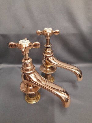 LARGE BRASS BATH TAPS RECLAIMED & FULLY REFURBED STUNNING OLD TAPS ...