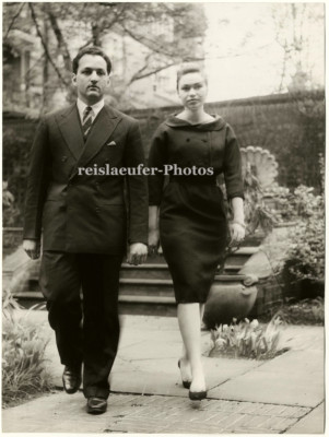 Prince Mukarram Jah with his bride Esra Birgen, Original-Photo from ...