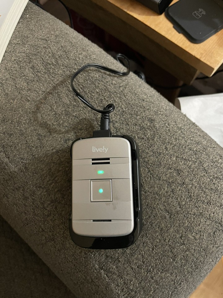 GreatCall Lively Mobile Plus Water-Resistant Medical Alert Device GCR4 ...