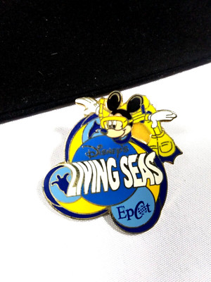 Disney Living Seas Epcot 'Scuba Diver Mickey Finding Nemo' 2000 Pin | eBay