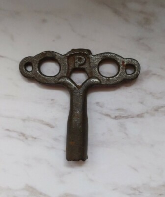 Vintage/Antique Radiator Key with Letter P Opening is about size 6 on ...
