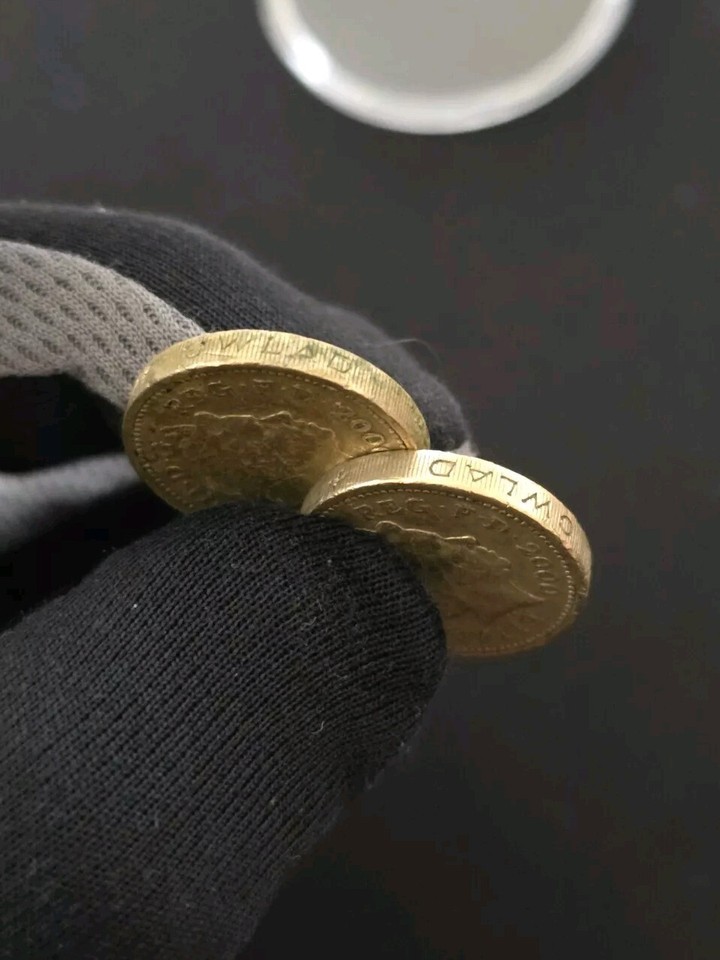 2x 2000 £1 Welsh Dragon Old Round One Pound Coin Rare Collectable ...