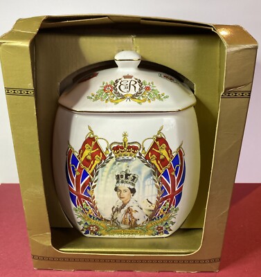 Ringtons Wade QEII Golden Jubilee 1952-2002 Commemorative Tea Caddy in ...